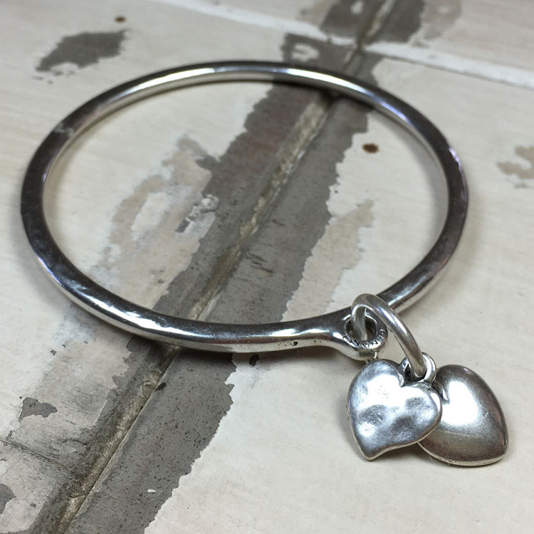 Danon Jewellery - Danon Silver Bangle With Two Silver Hearts